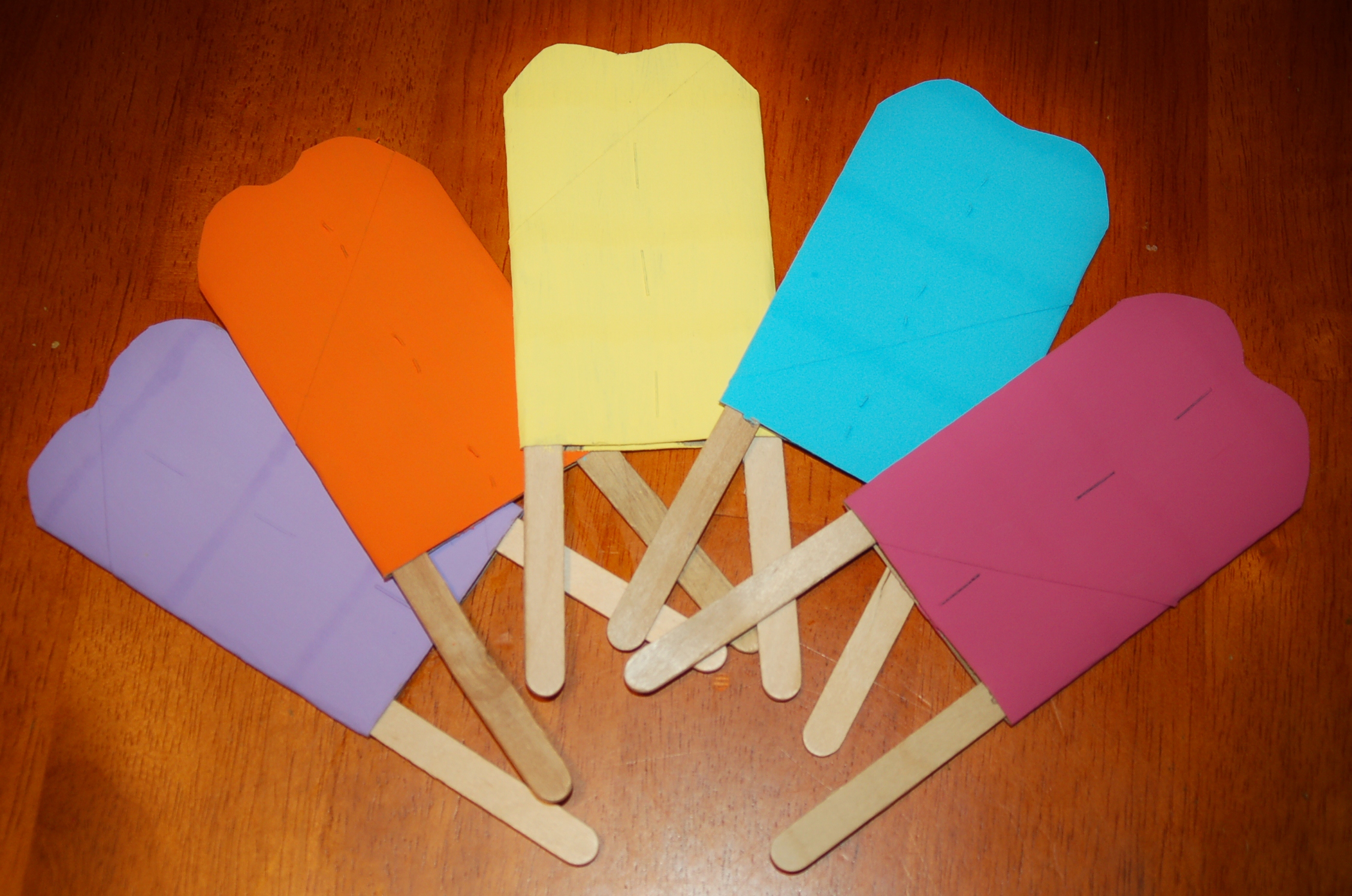 DIY Toilet Paper Tube Popsicle Party Decor