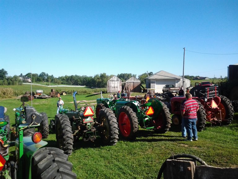 A Day FULL of Tractor Rides + Farm Activities for Kids