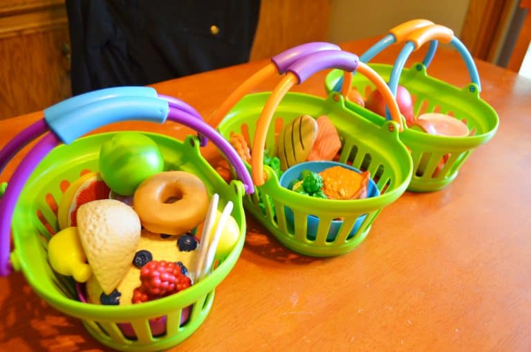 Fruits & Vegetable Scavenger Hunt - A Health Activity for Preschoolers