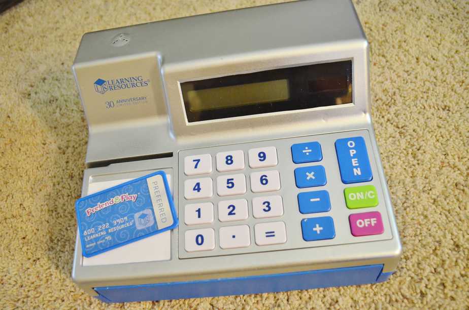 Learning Resources Pretend & Play Cash Register Review