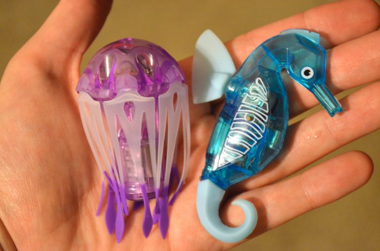 Hexbug AquaBots Jellyfish & Seahorse Review