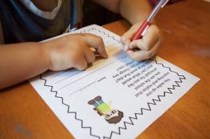 5 FREE Imaginative Writing Prompt Printables : Handwriting is Fun