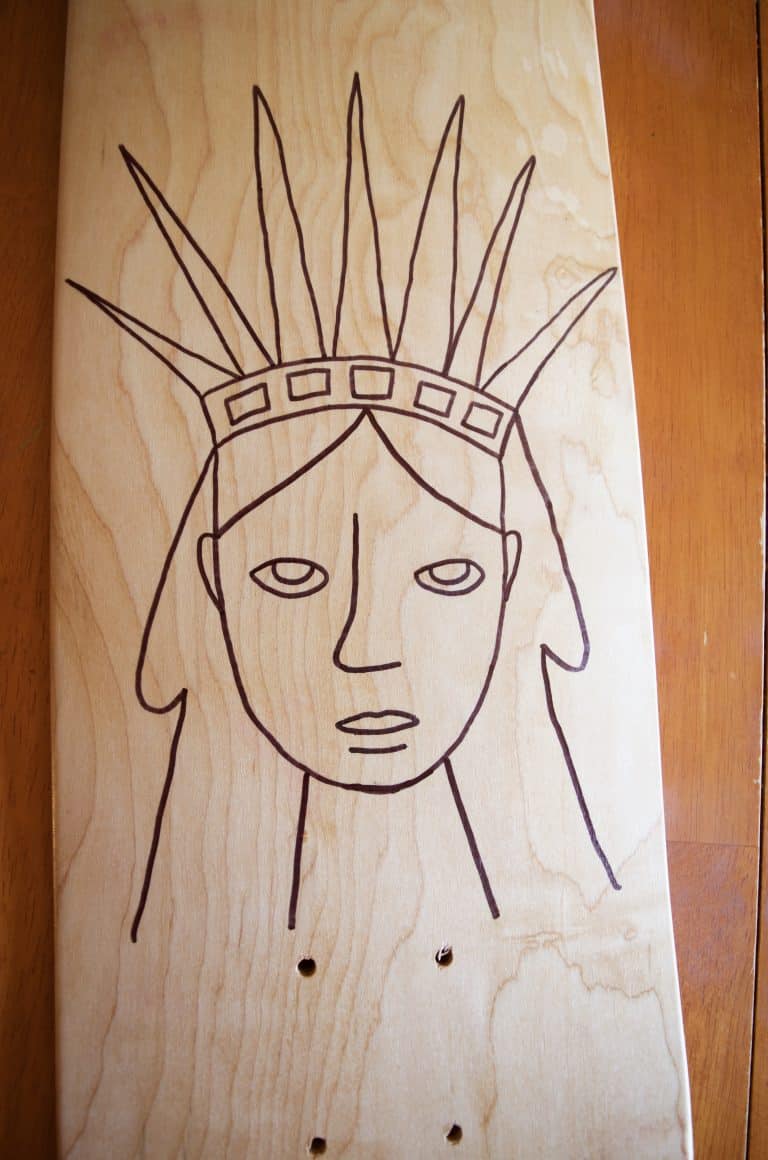 DIY Sharpie Gifts for Guys: DIY Skateboard & Bigfoot Gift Set