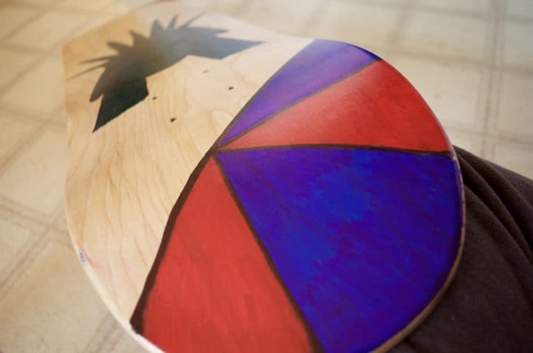 DIY Sharpie Gifts for Guys: DIY Skateboard & Bigfoot Gift Set