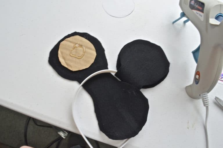 How to Make Your Own Disney Minnie Mouse Ears - Bow Be Mine