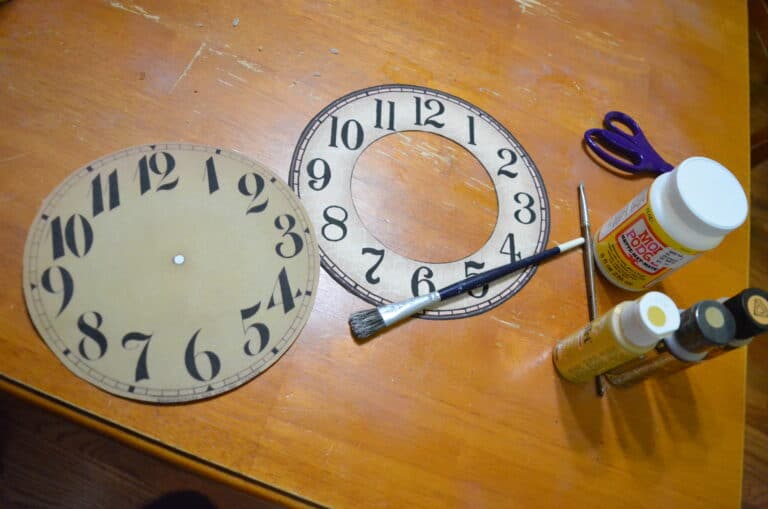 Cheap Halloween Decor: DIY Halloween Clock from Cardboard Boxes