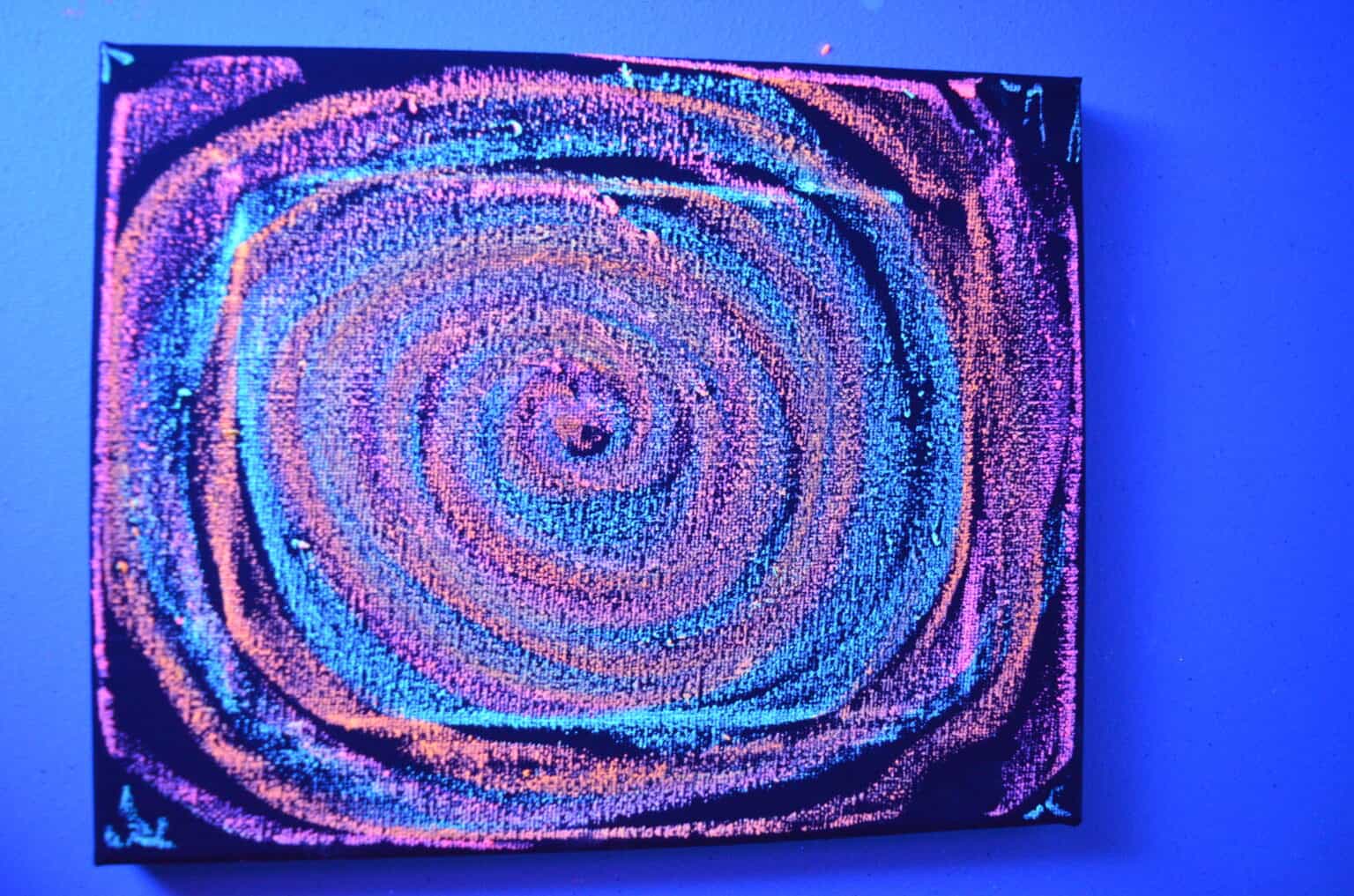 How to Make Glow in the Dark Chalk Recipe - Galactic Space Rocks